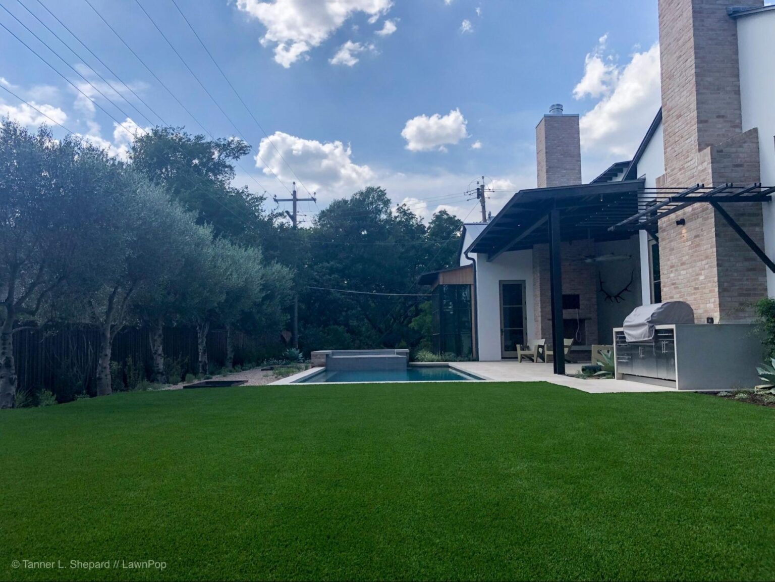 Artificial Turf Installation for Businesses: Low-Maintenance Curb ...